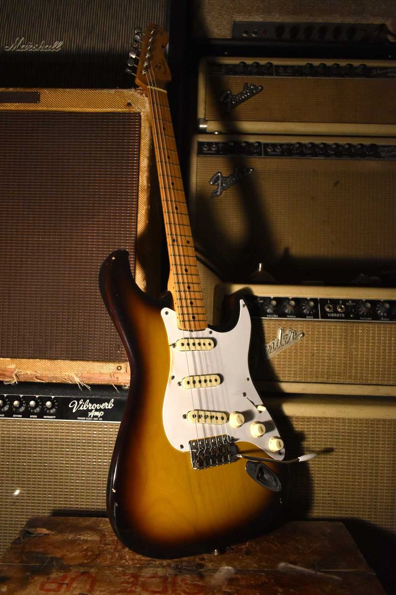 Cesco's Corner Guitars