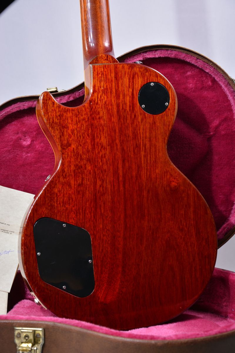Cesco's Corner Guitars