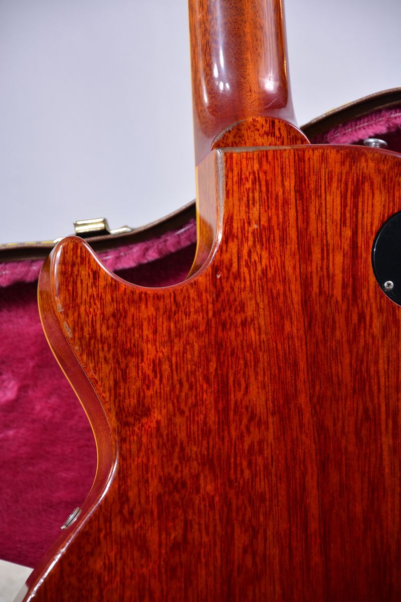 Cesco's Corner Guitars