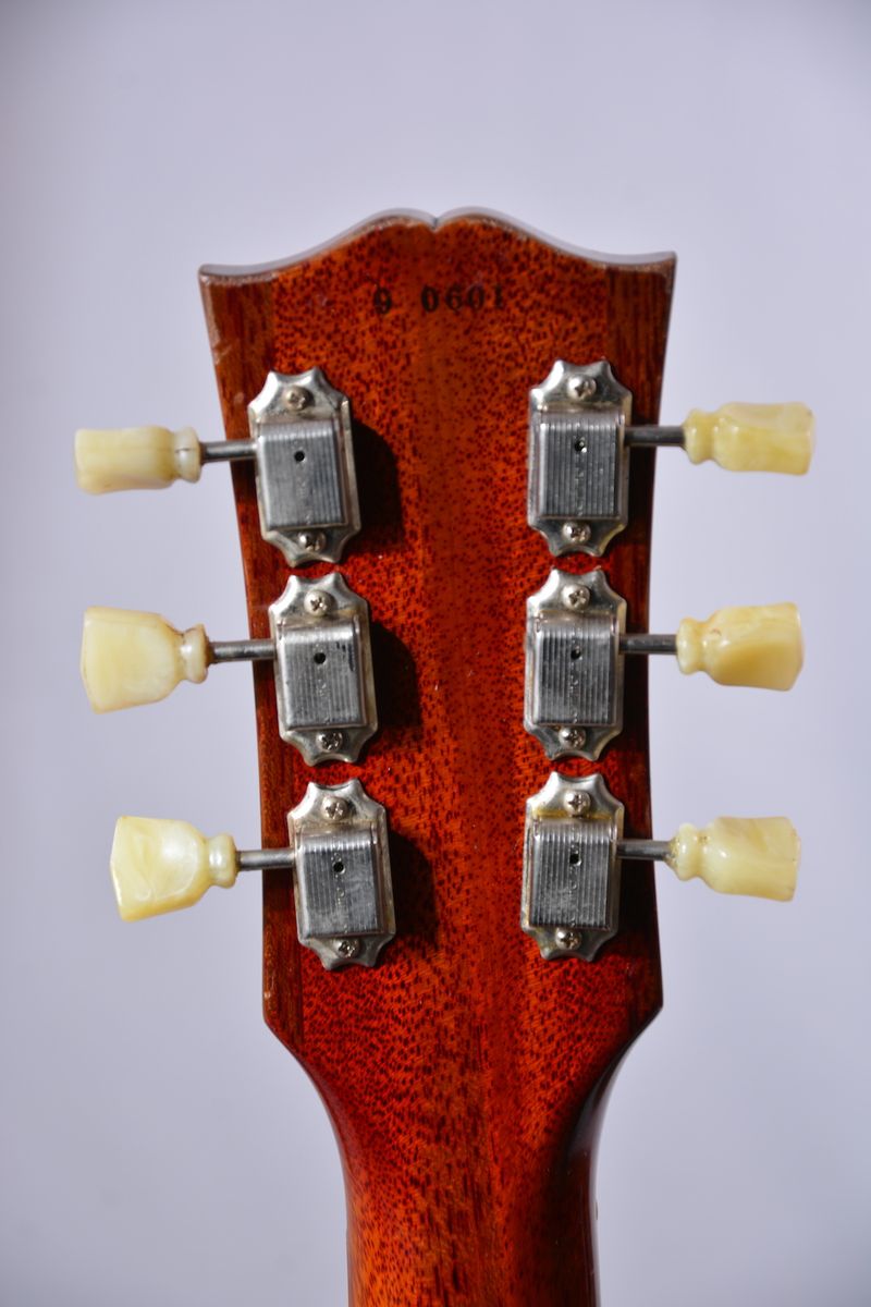 Cesco's Corner Guitars